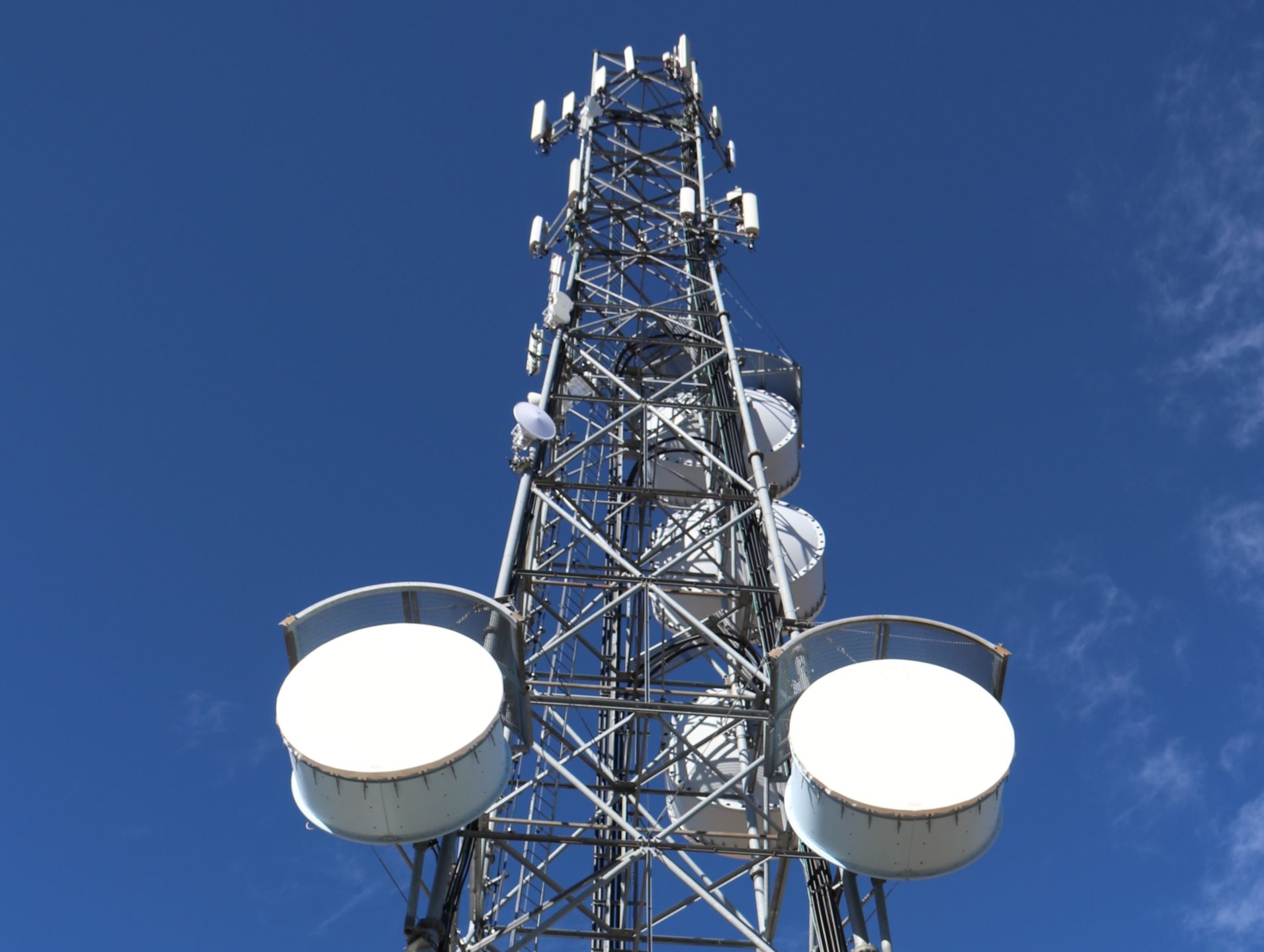 Everest Acquires Top Sites, Inc. and California Tower Portfolio ...